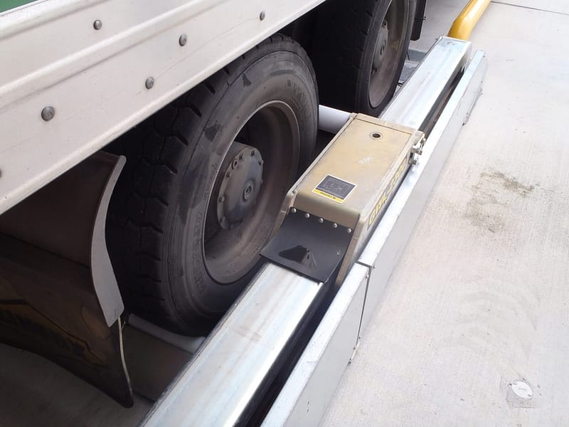 Automatic Global Wheel Lock Truck Restraint - Ulti Group