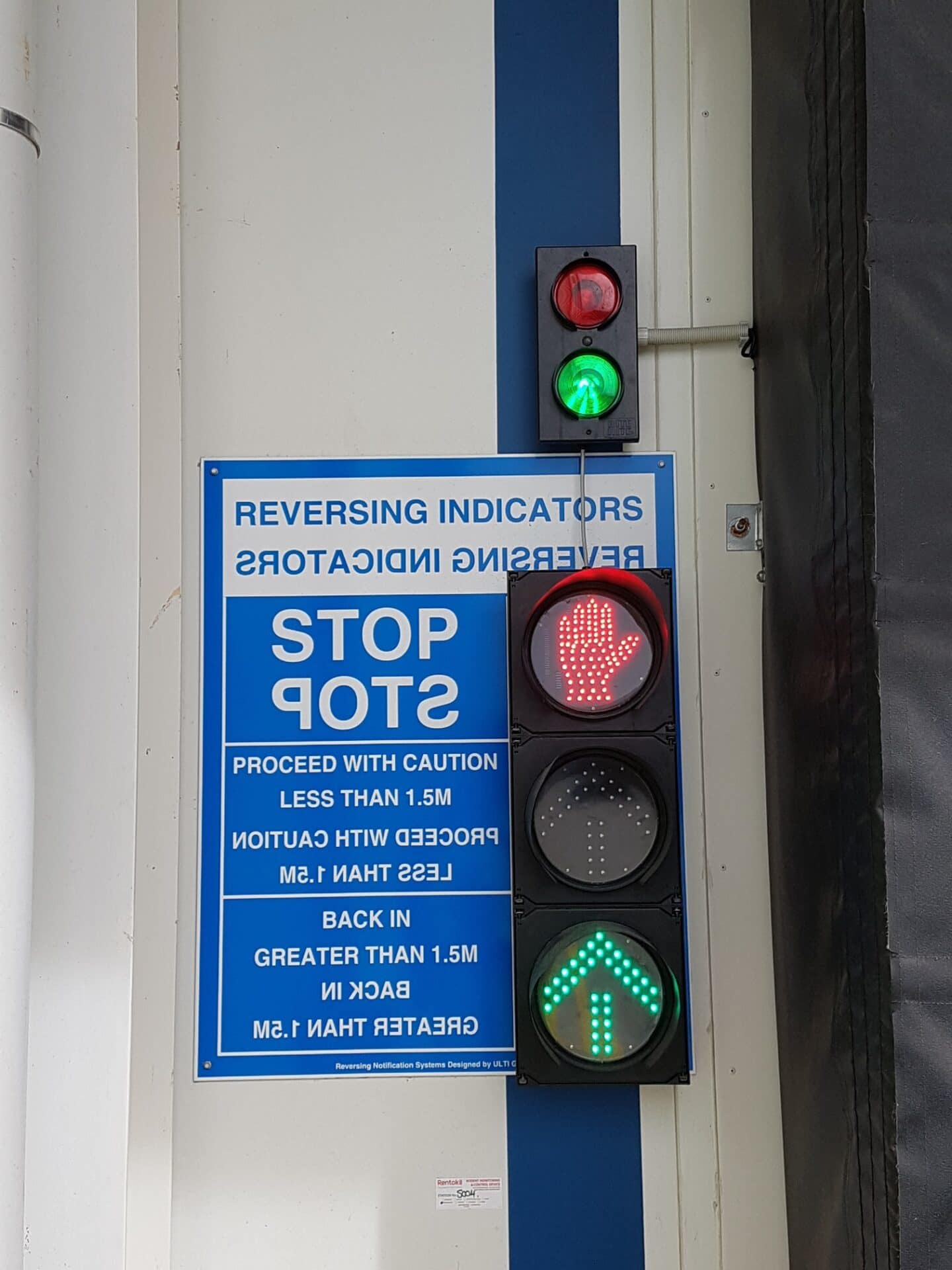 Dock Light Communication System - Ulti Group